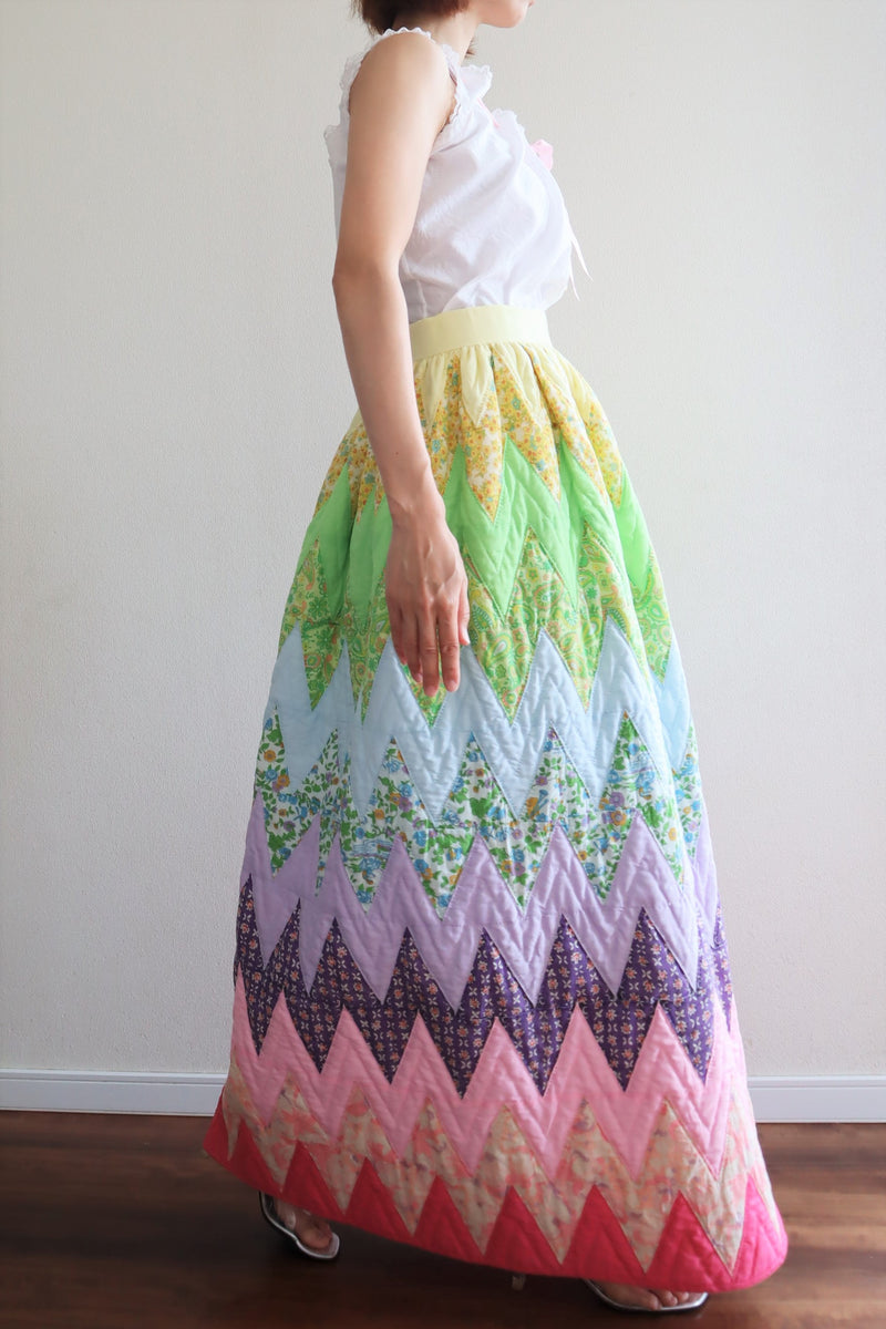 70s Zigzag Pattern Quilted Long Skirt – makky